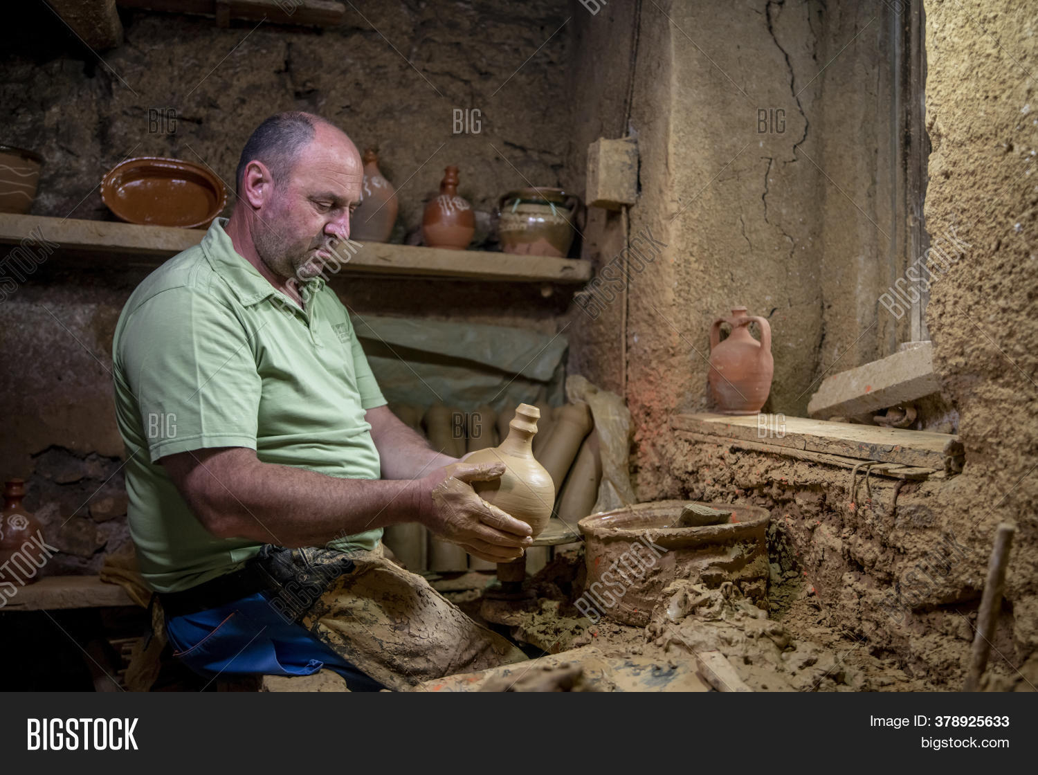 Male Potter Makes Pot Image & Photo (Free Trial) | Bigstock
