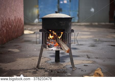 Cauldron Outdoor Image & Photo (Free Trial) | Bigstock