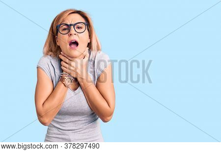 Strangle Images, Illustrations & Vectors (Free) - Bigstock