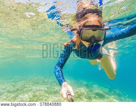 Woman Diving Into Water Images, Illustrations & Vectors (Free) - Bigstock