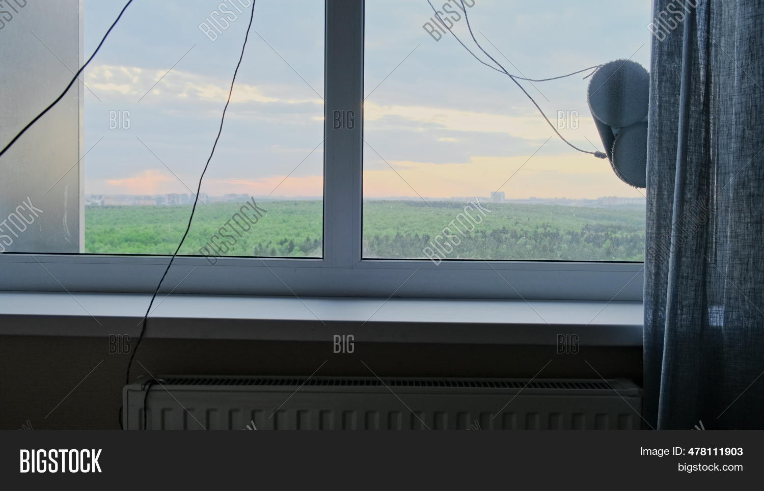 Outdoor Window Washer Image & Photo (Free Trial) | Bigstock