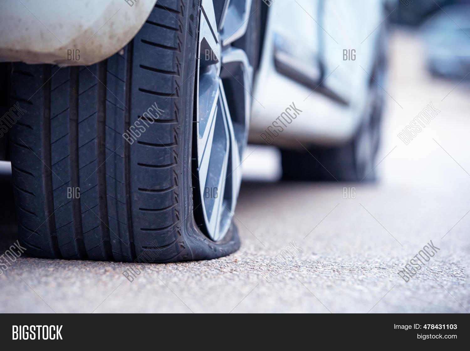 Rear Right Flat Tire Image & Photo (Free Trial) | Bigstock