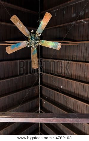 Broken Ceiling Fan Image & Photo (Free Trial) | Bigstock