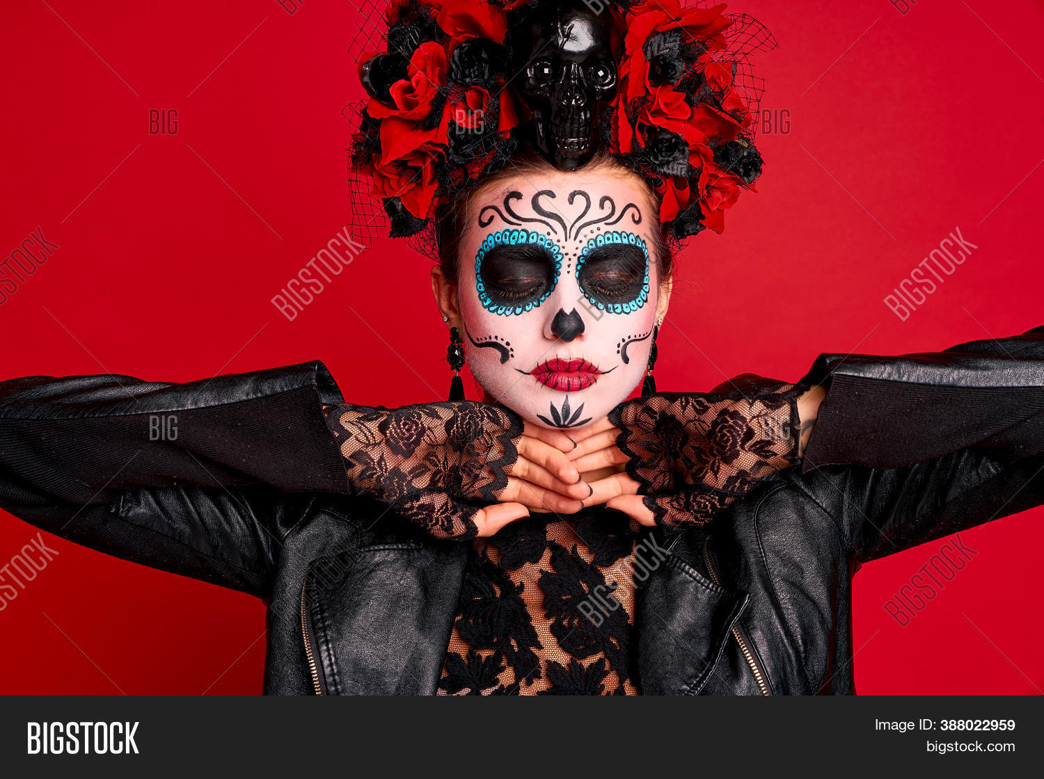 Young Creepy Lady Image & Photo (Free Trial) | Bigstock
