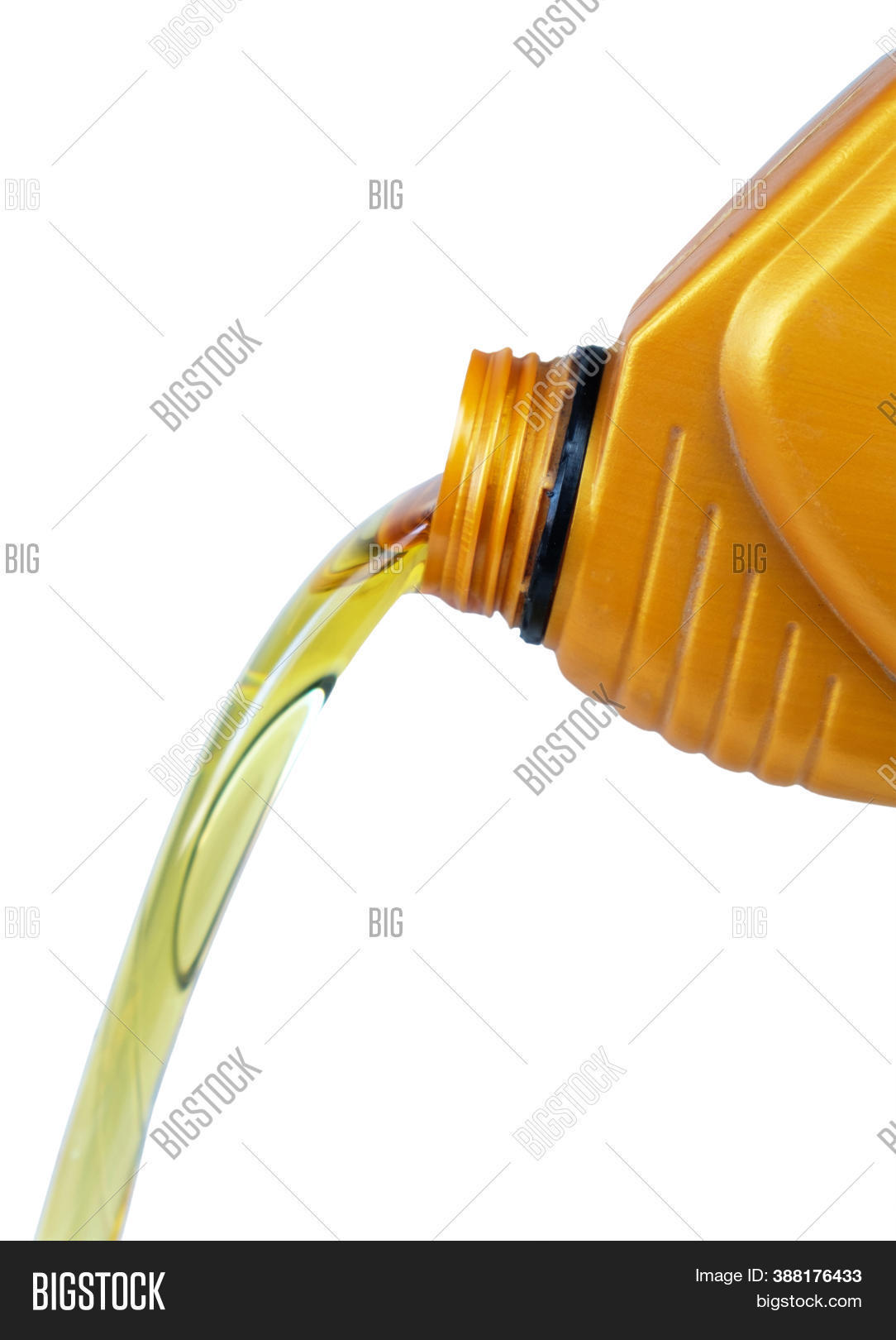 Engine Motor Oil Image & Photo (Free Trial) | Bigstock