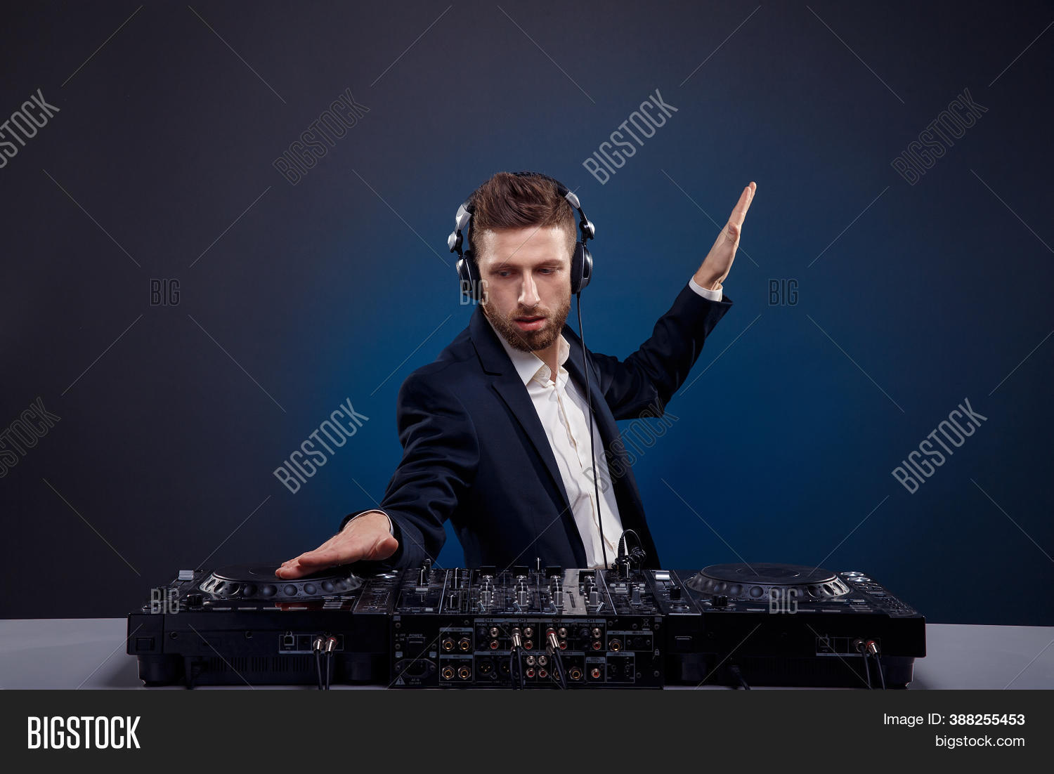 Man Dj Dark Suit Play Image & Photo (Free Trial) | Bigstock