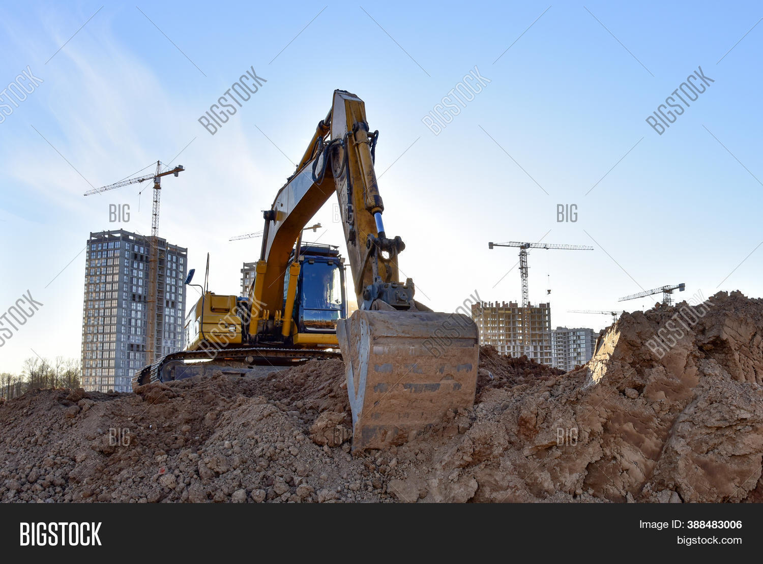 Excavator Working Image & Photo (Free Trial) | Bigstock