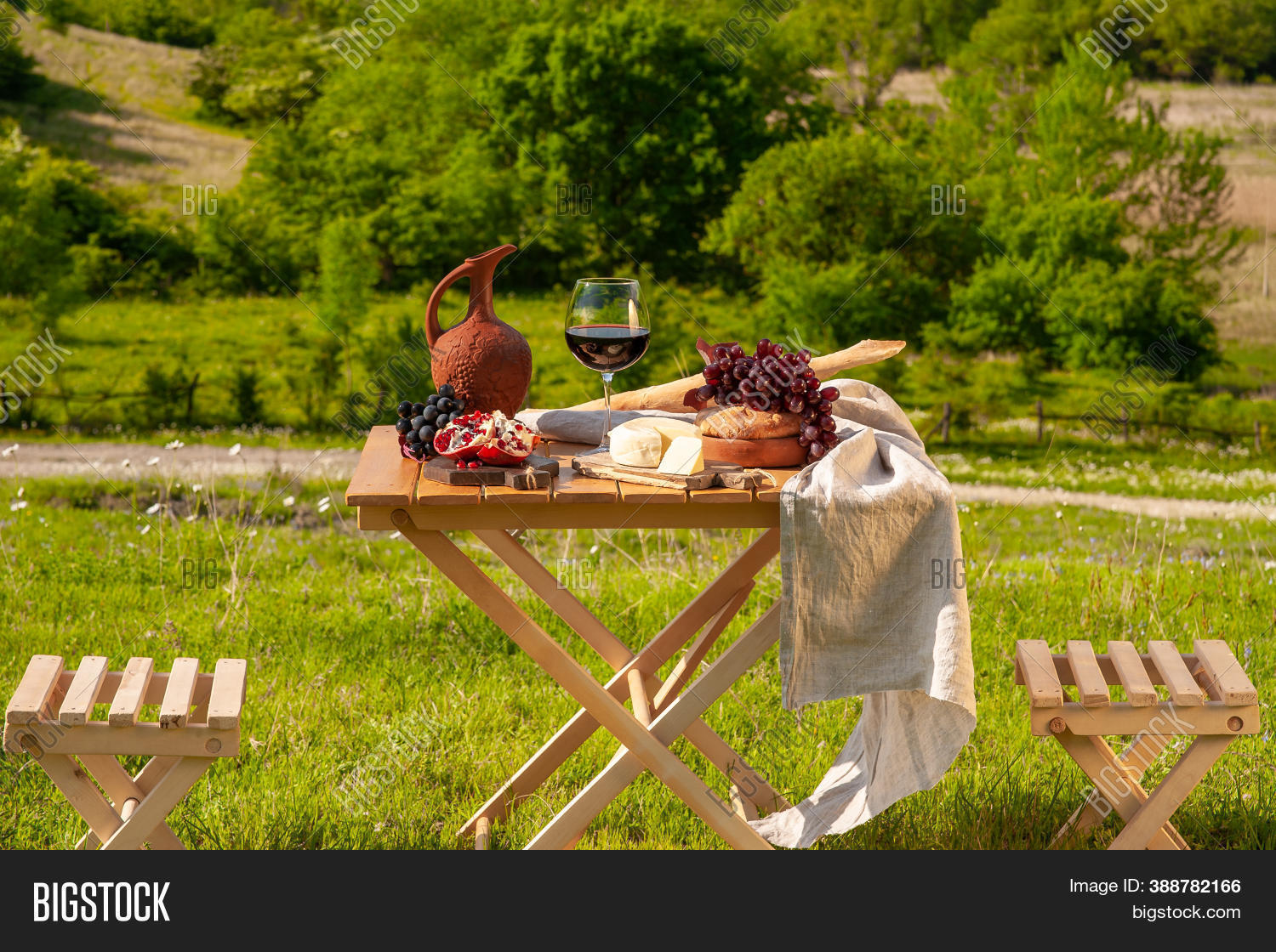 Outdoor Picnics Image & Photo (Free Trial) | Bigstock