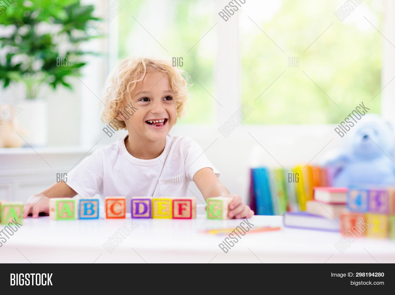 Child Learning Letters Image & Photo (Free Trial) | Bigstock