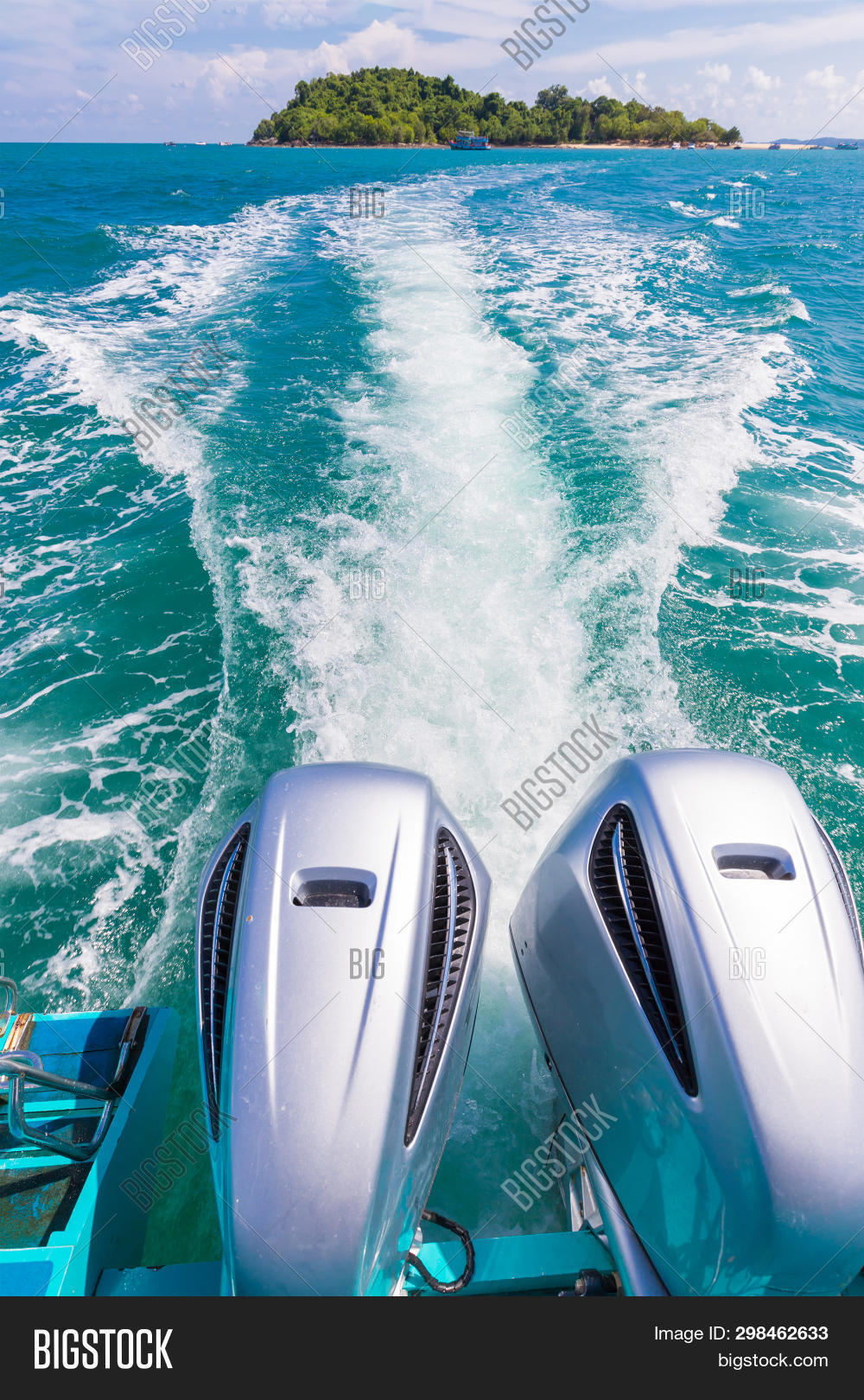 Speed Boat Engine View Image & Photo (Free Trial) | Bigstock