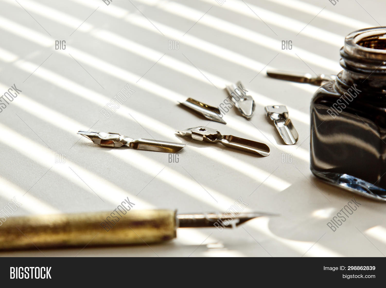 Inkpot Metal Tips Ink Image & Photo (Free Trial) | Bigstock