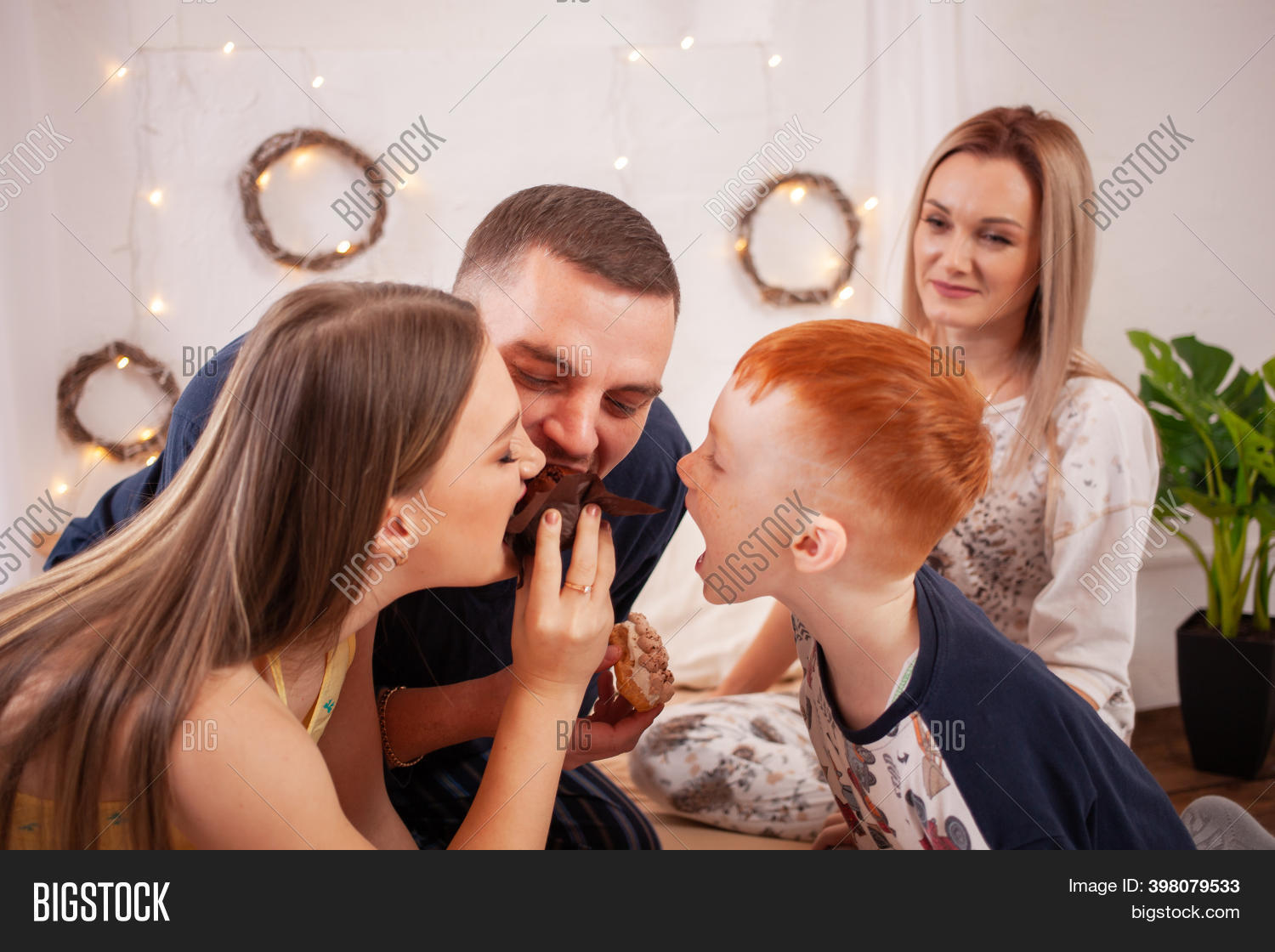 Family Fighting Image & Photo (Free Trial) | Bigstock