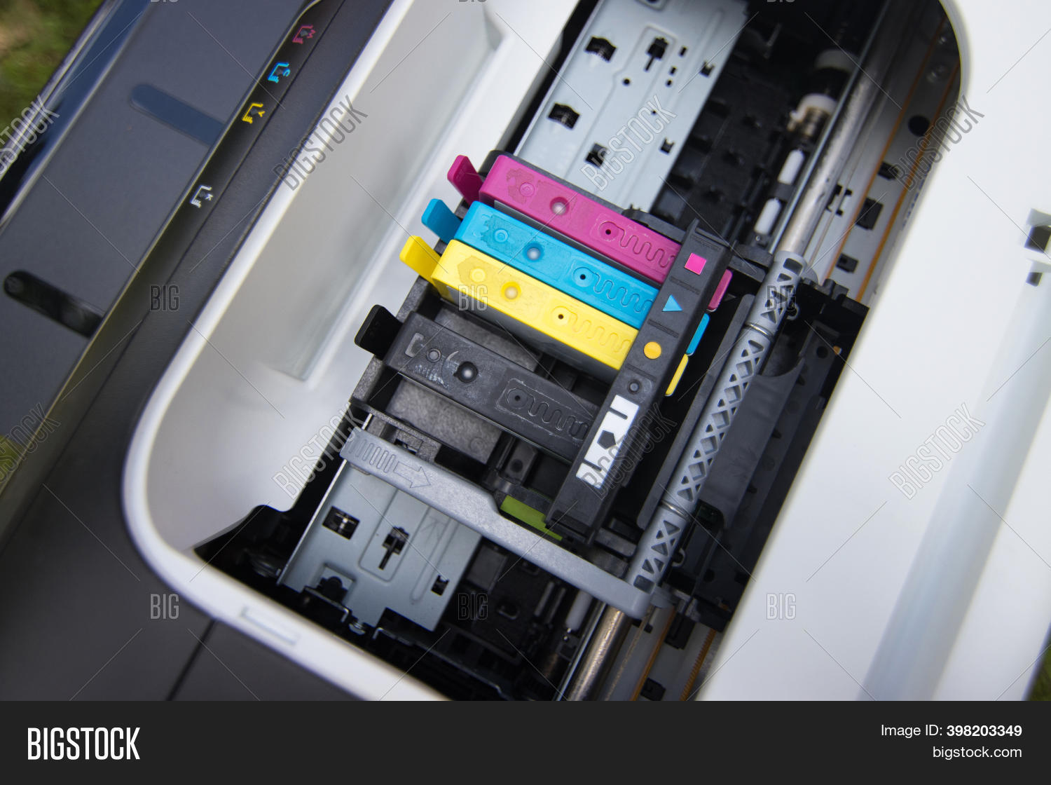 Ink Cartridge Inkjet Image & Photo (Free Trial) | Bigstock