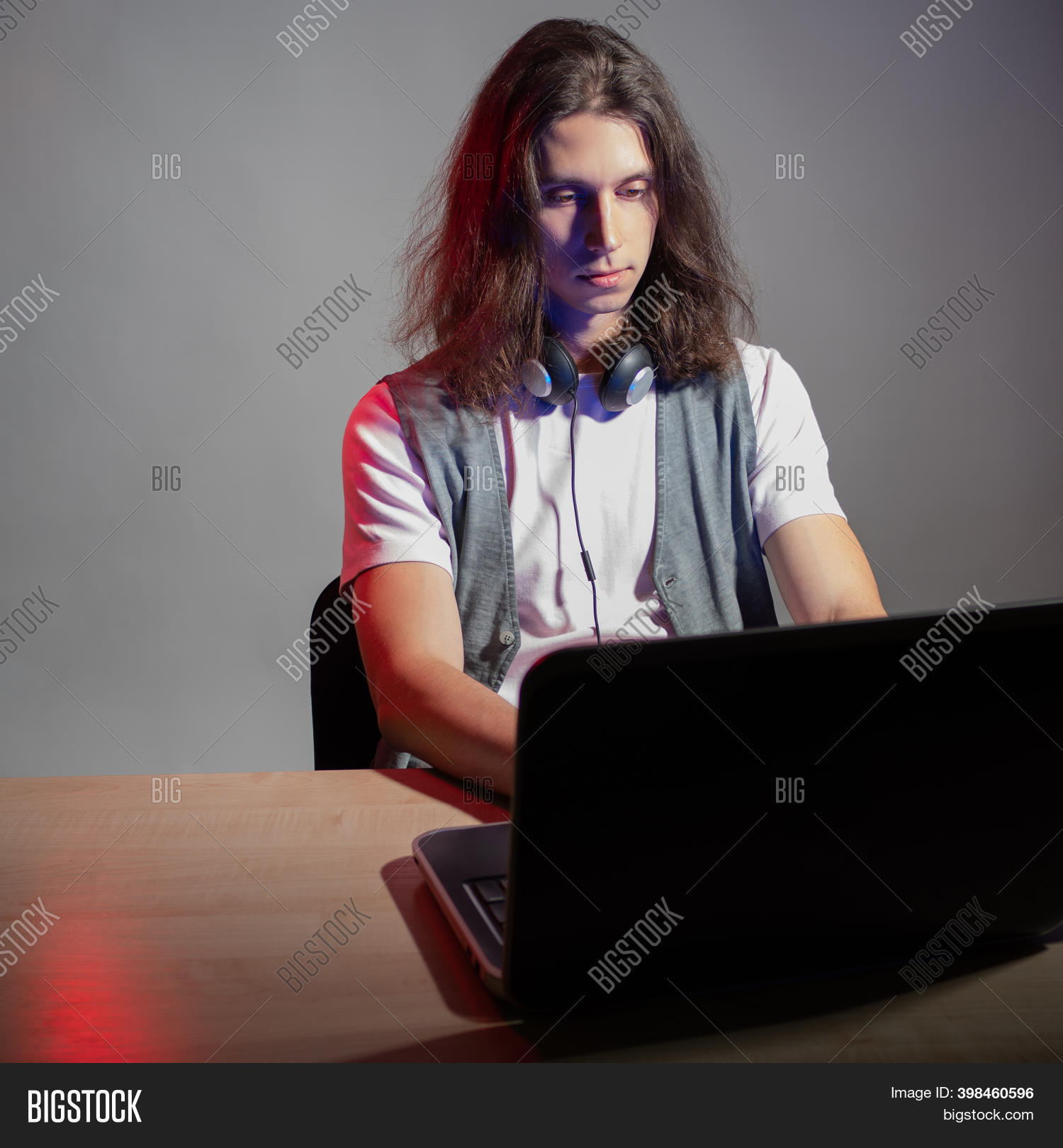 Geek Guy Learning New Image & Photo (Free Trial) | Bigstock