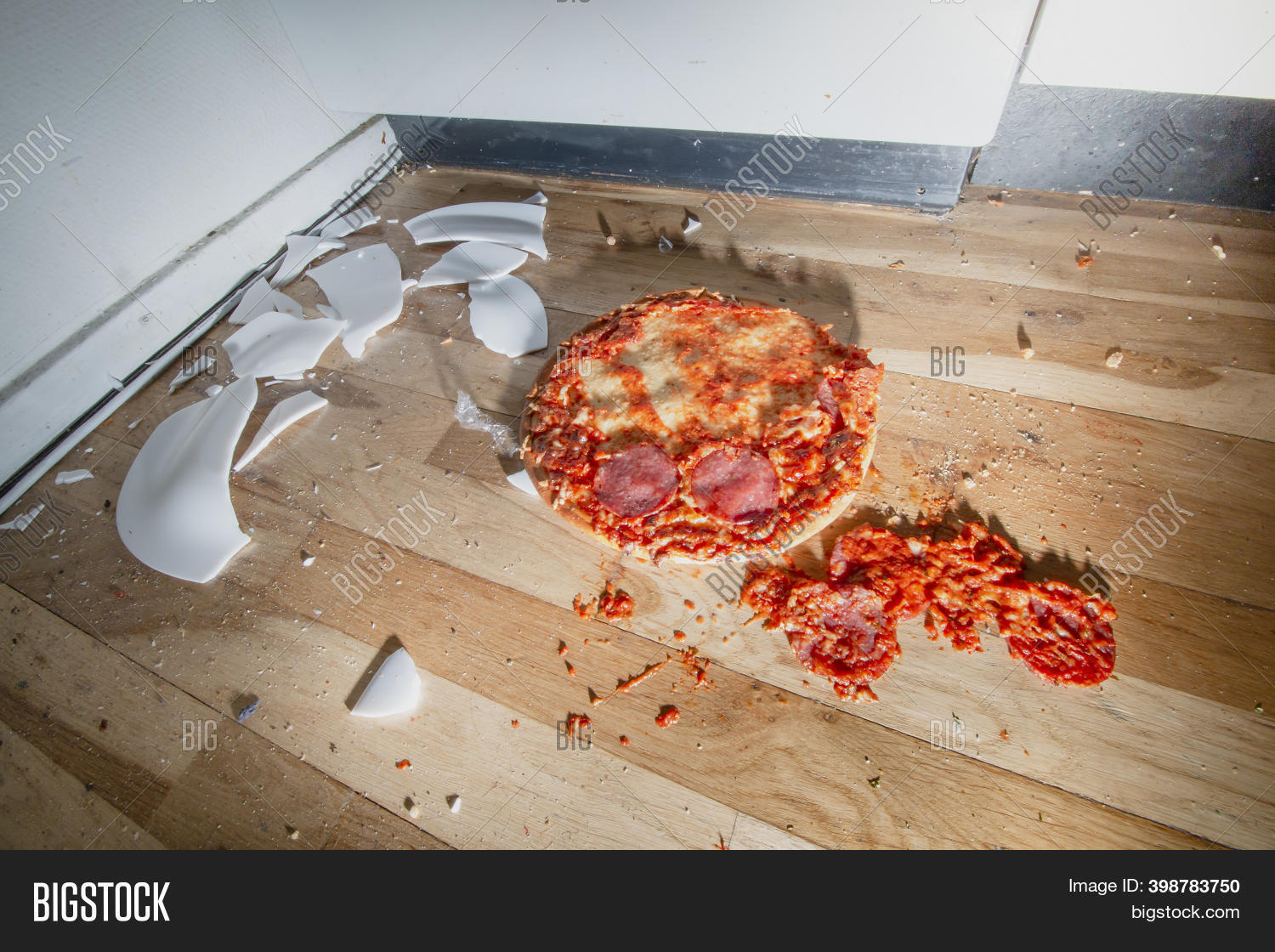 Fallen Shatter Plate Image & Photo (Free Trial) | Bigstock