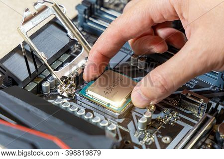 Installing Cpu On Image & Photo (Free Trial) | Bigstock