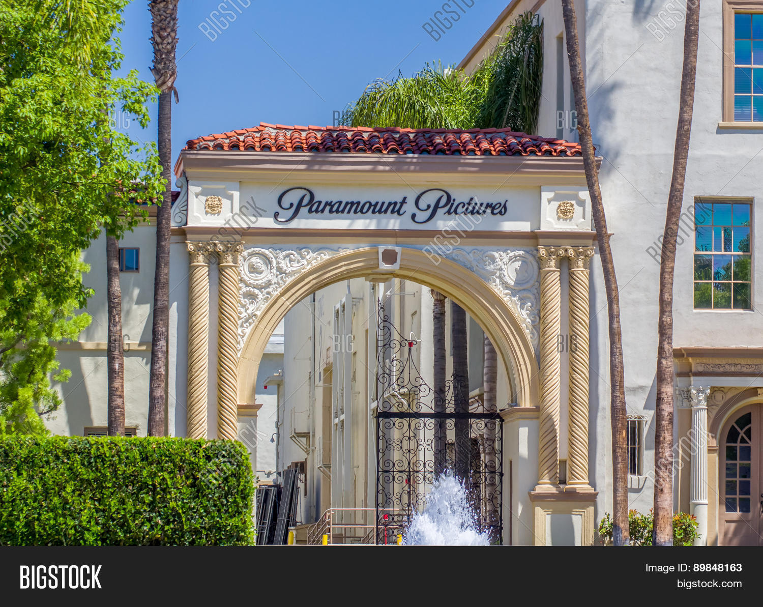 Paramount Pictures Image & Photo (Free Trial) | Bigstock