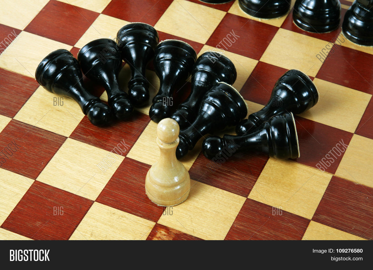 Symbol Brave Powerful Image & Photo (Free Trial) | Bigstock