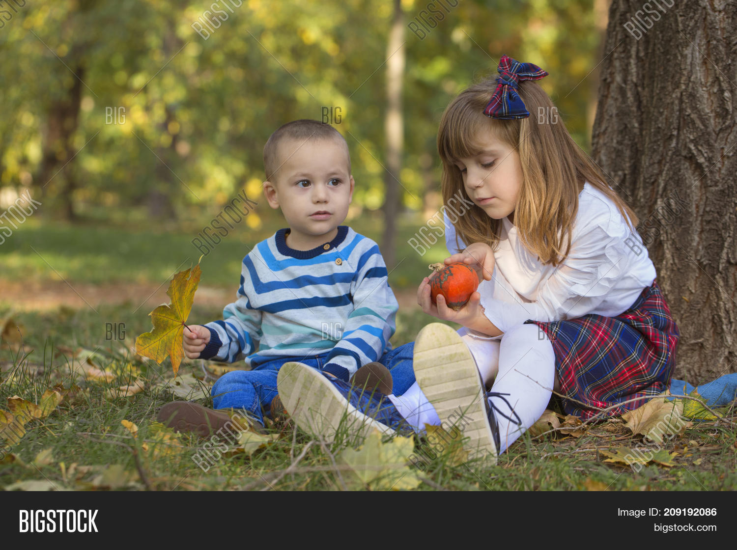 Little Brother Sister Image & Photo (Free Trial) | Bigstock