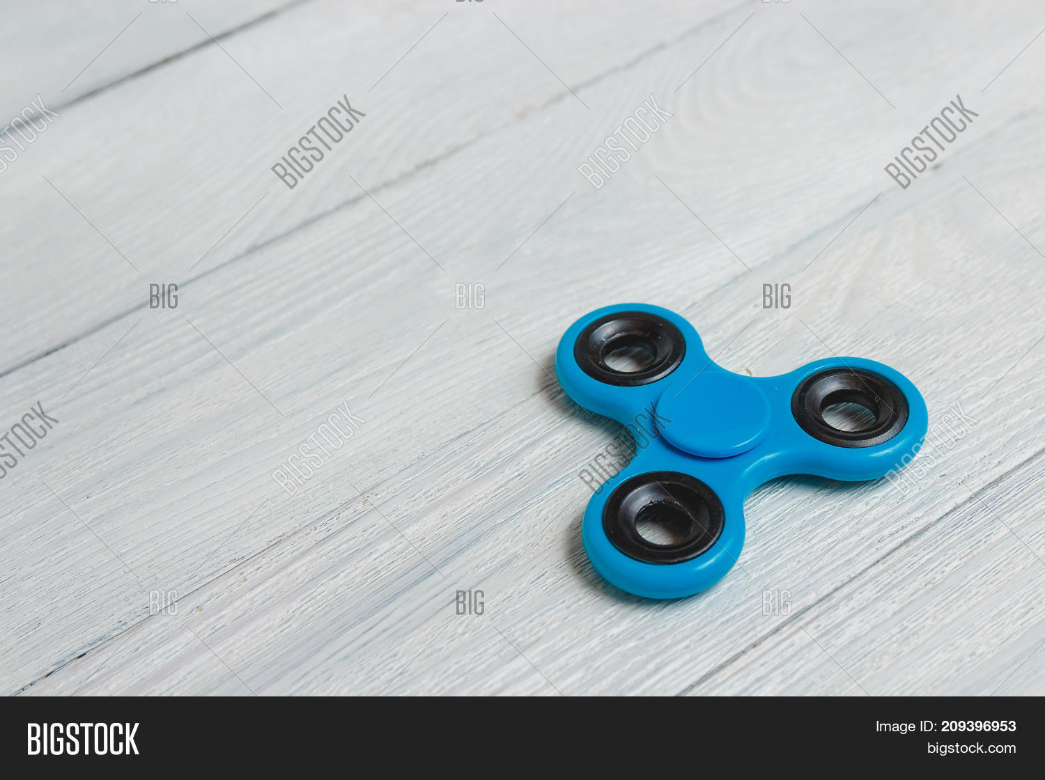 Blue Fidget Spinner Image & Photo (Free Trial) | Bigstock