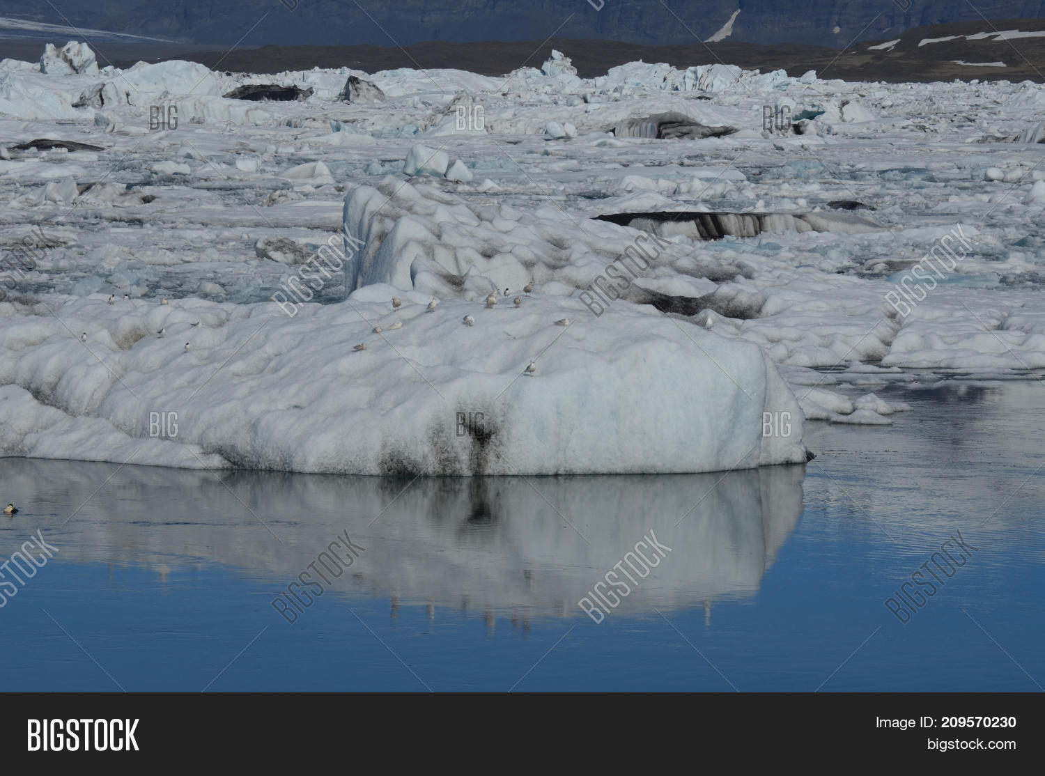 Large Icecap Lagoon Image & Photo (Free Trial) | Bigstock