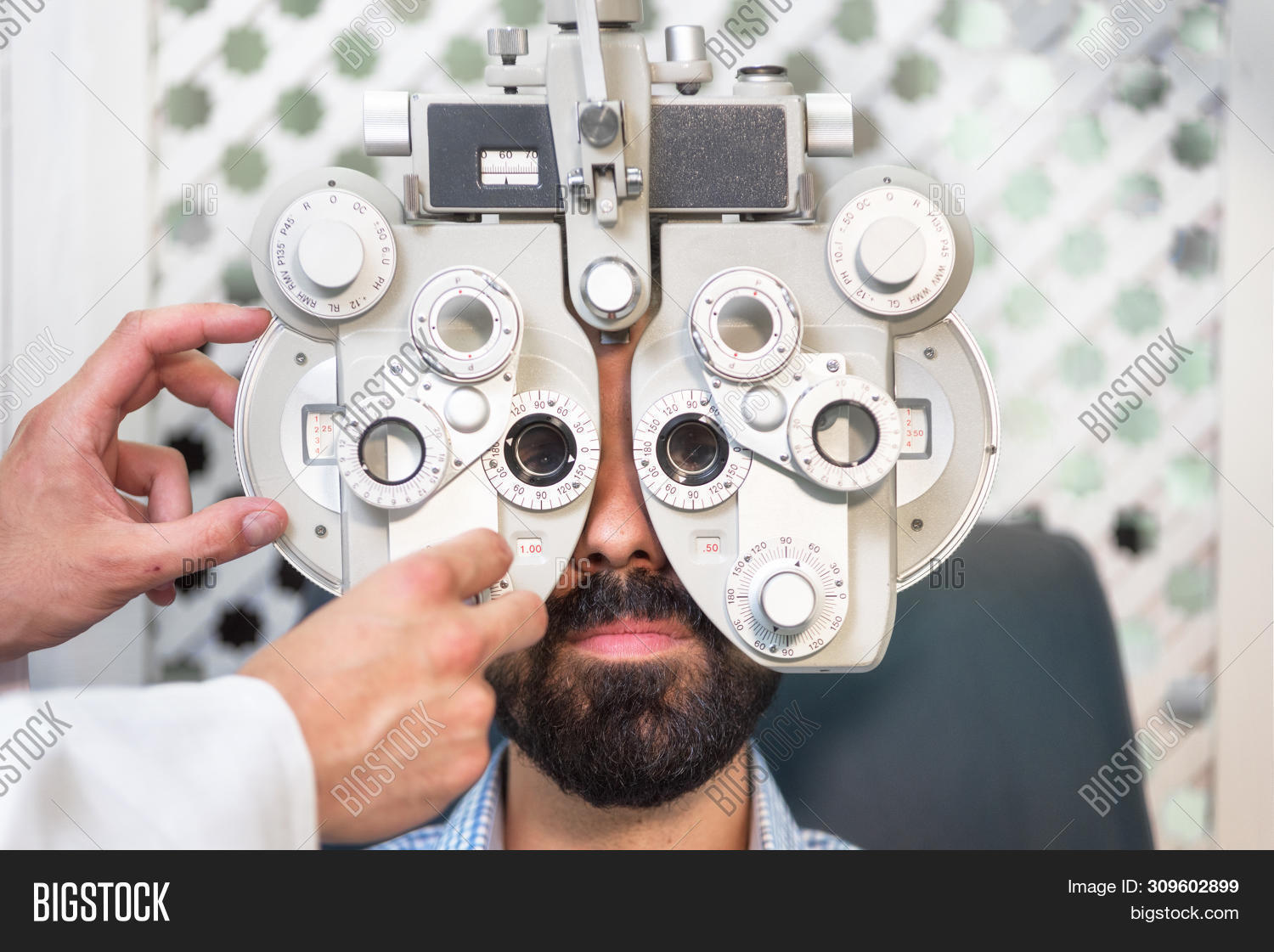 Optometrist Doing Image & Photo (Free Trial) | Bigstock