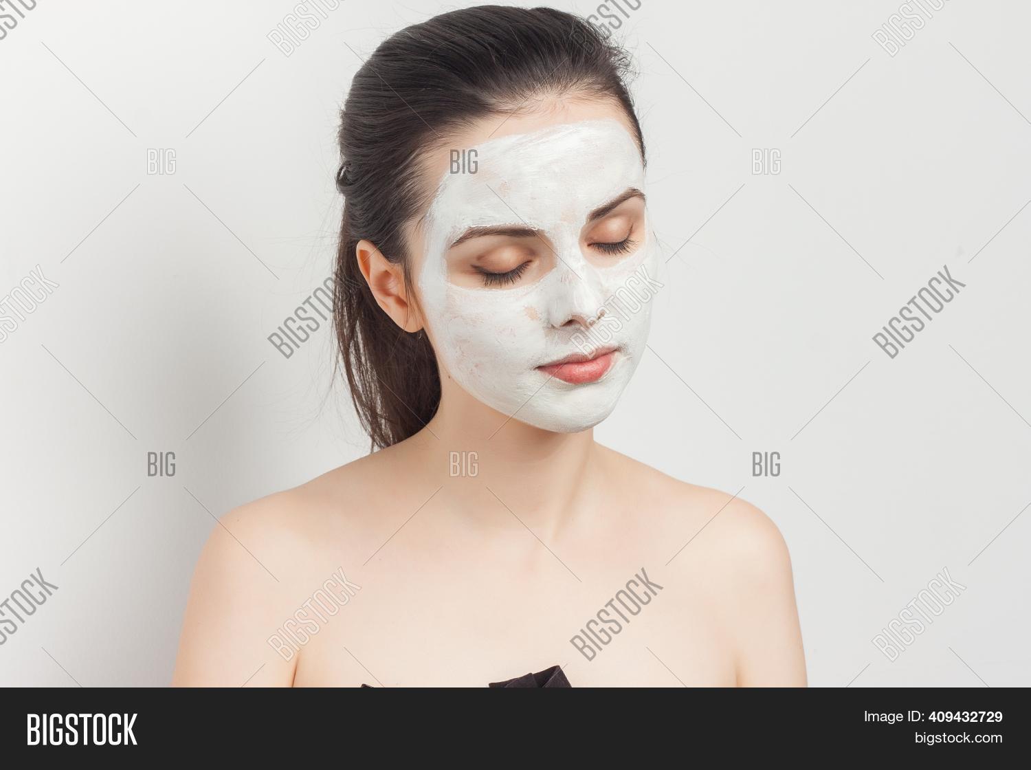 Pretty Woman Naked Image And Photo Free Trial Bigstock