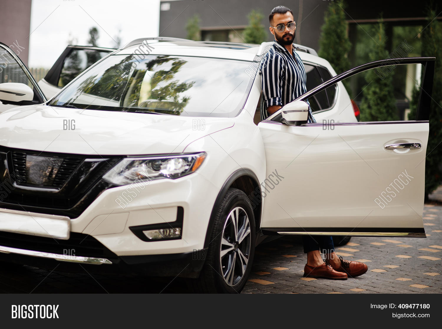 Successful Arab Man Image & Photo (Free Trial) | Bigstock