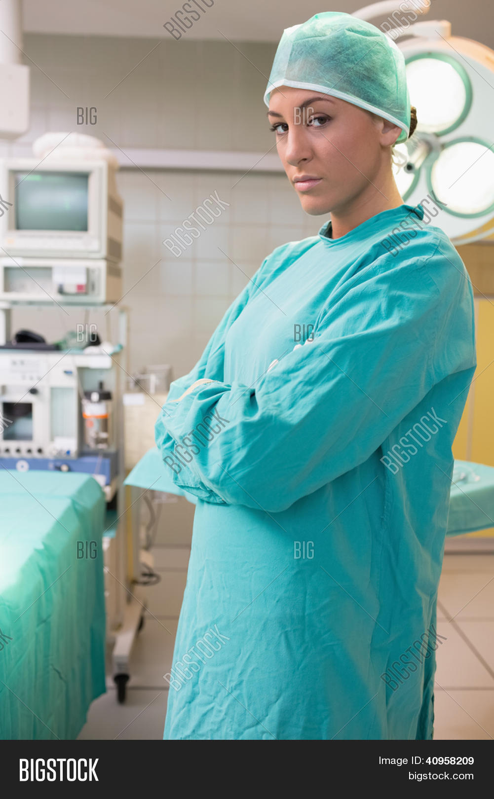 Female Surgeon Image & Photo (Free Trial) | Bigstock