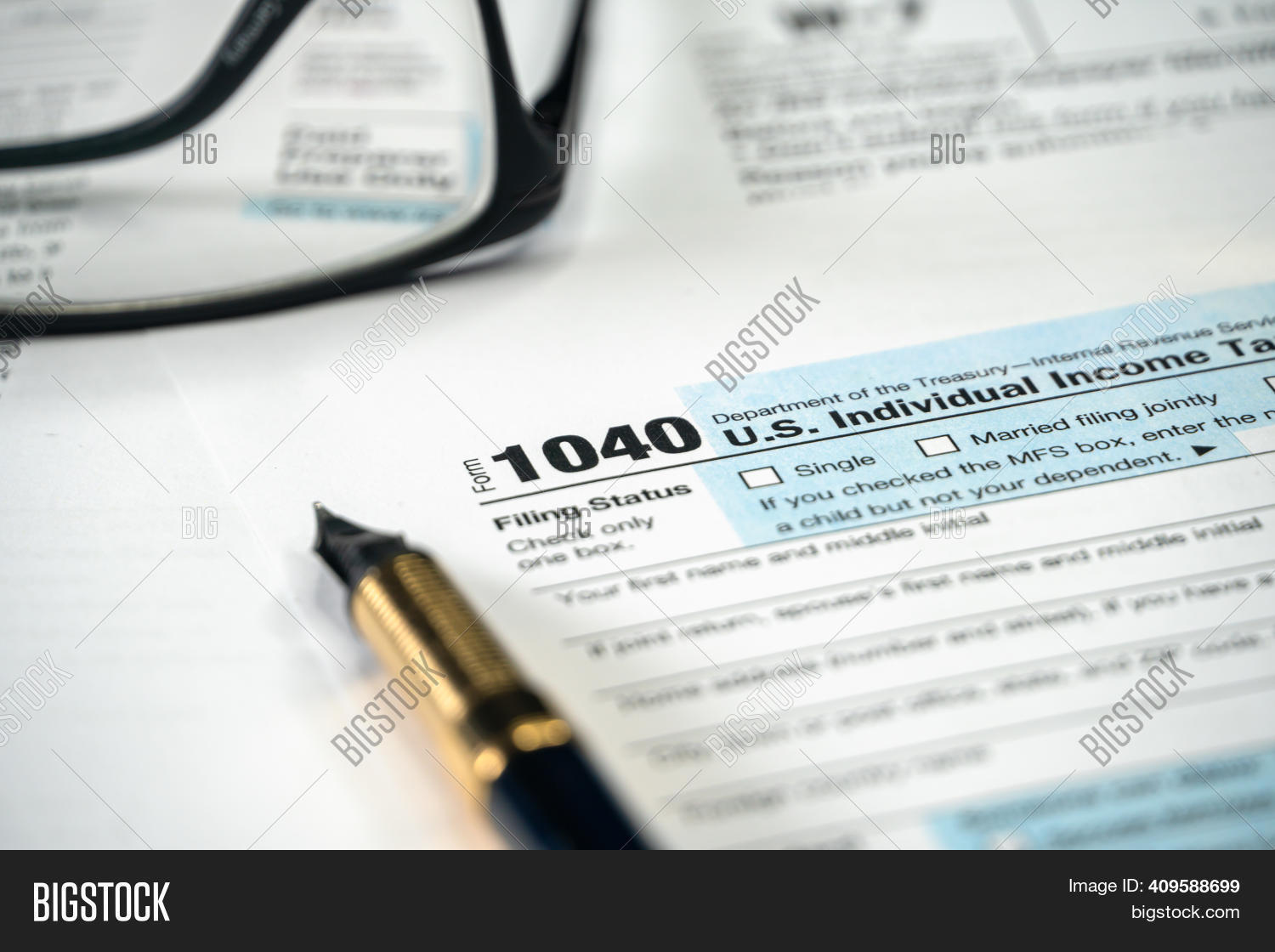 Blank Form 1040 U.s. Image & Photo (Free Trial) | Bigstock