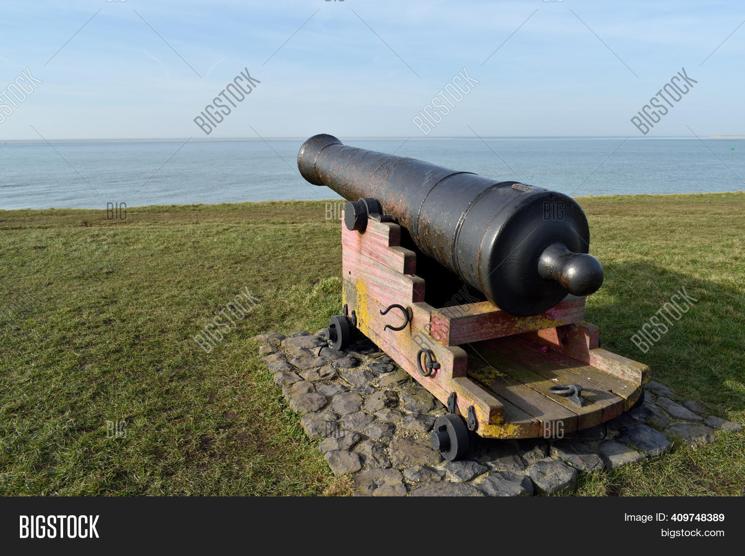 Antique Cannon Image & Photo (Free Trial) | Bigstock
