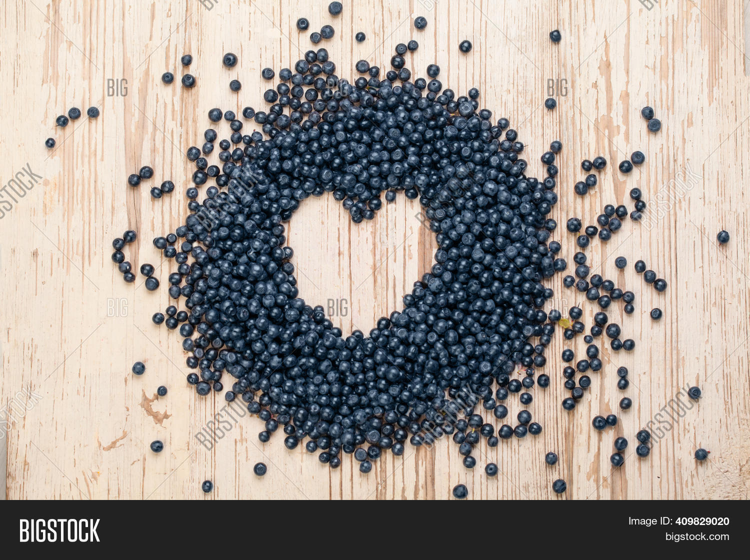 Blueberries Heart Image & Photo (Free Trial) | Bigstock