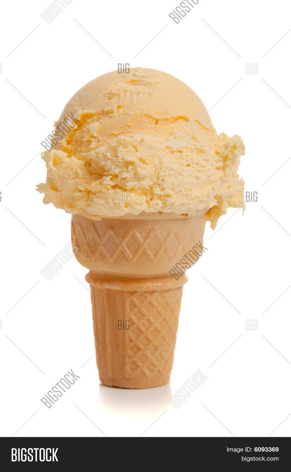 Vanilla Ice Cream Cone Image & Photo (Free Trial) | Bigstock