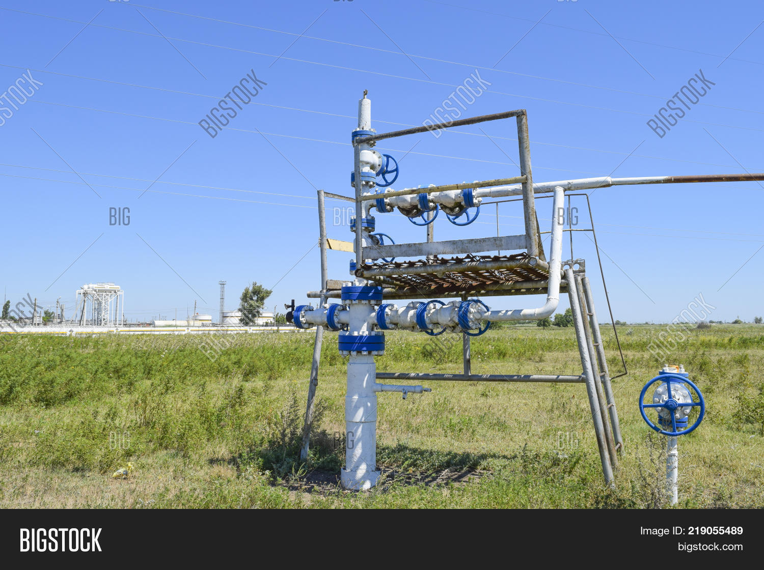 Well Water Injection Image & Photo (Free Trial) | Bigstock
