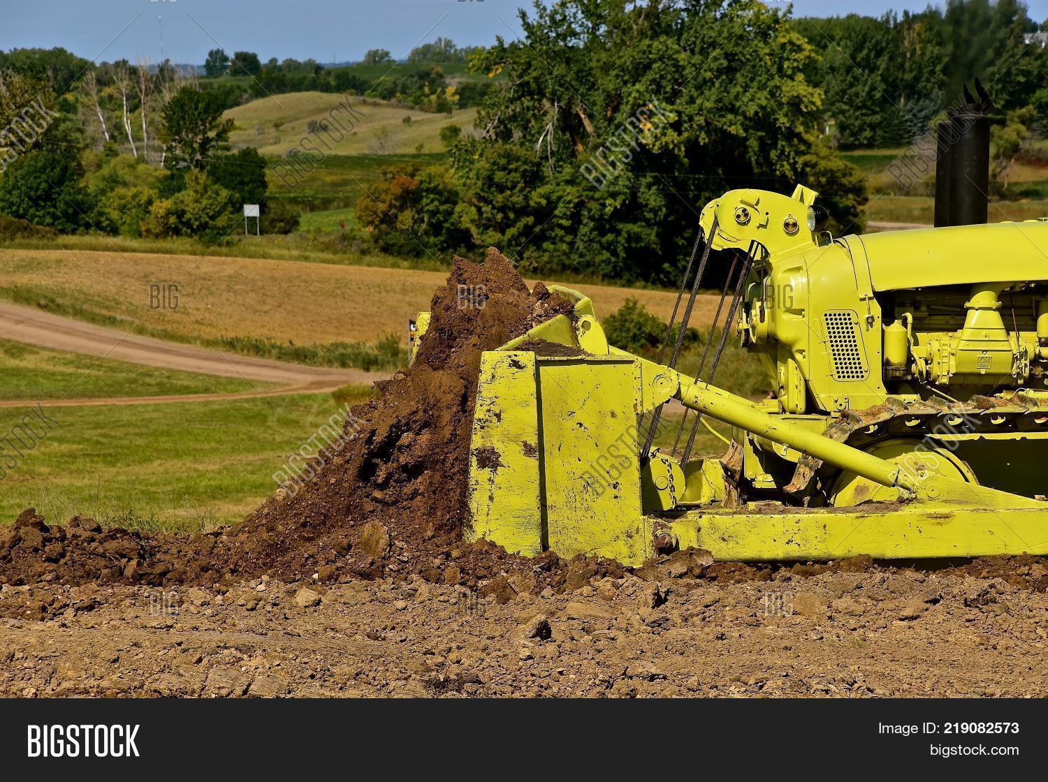 Old Bulldozer Image & Photo (Free Trial) | Bigstock