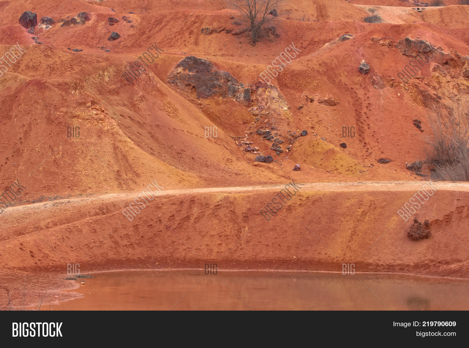 Bauxite Mine Raw Image & Photo (Free Trial) | Bigstock