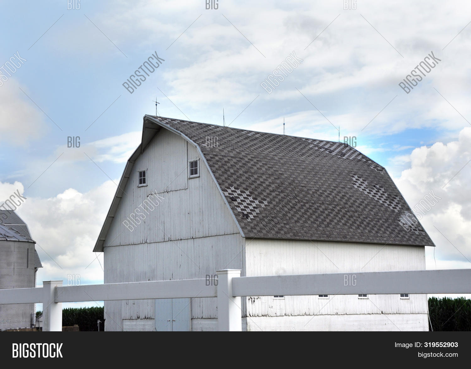White Wooden Barn Image & Photo (Free Trial) | Bigstock