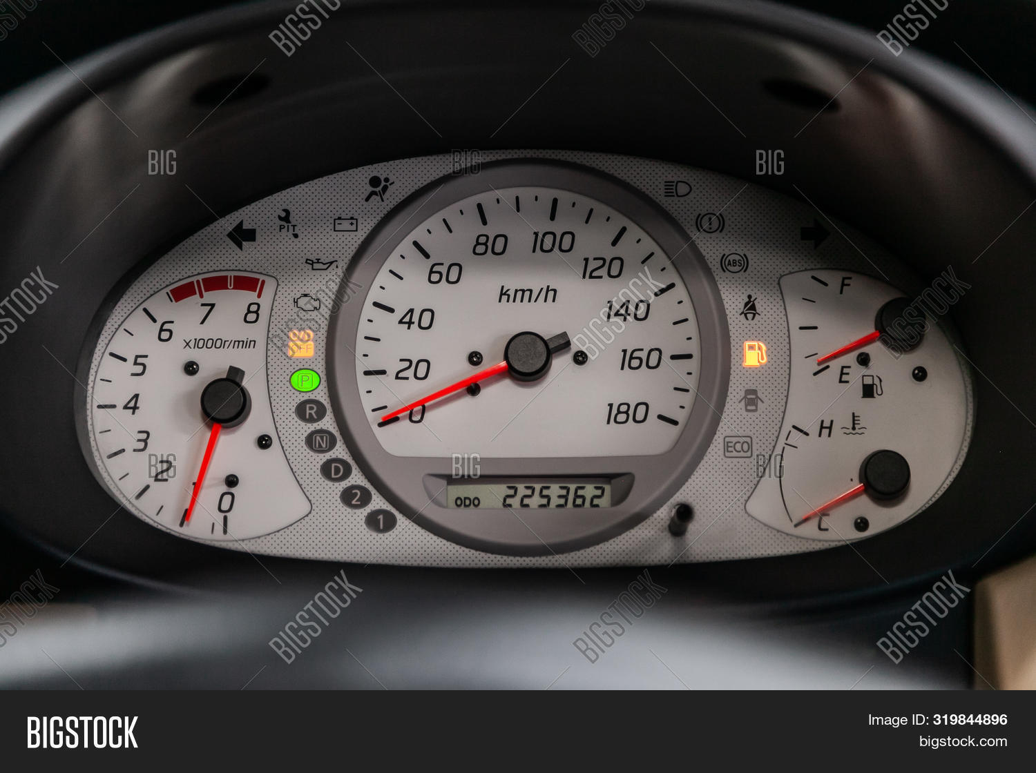 Close- Round Dashboard Image & Photo (Free Trial) | Bigstock