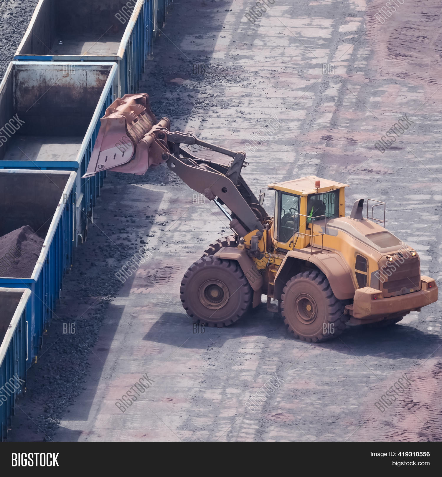 Wheel Loader - Machine Image & Photo (Free Trial) | Bigstock