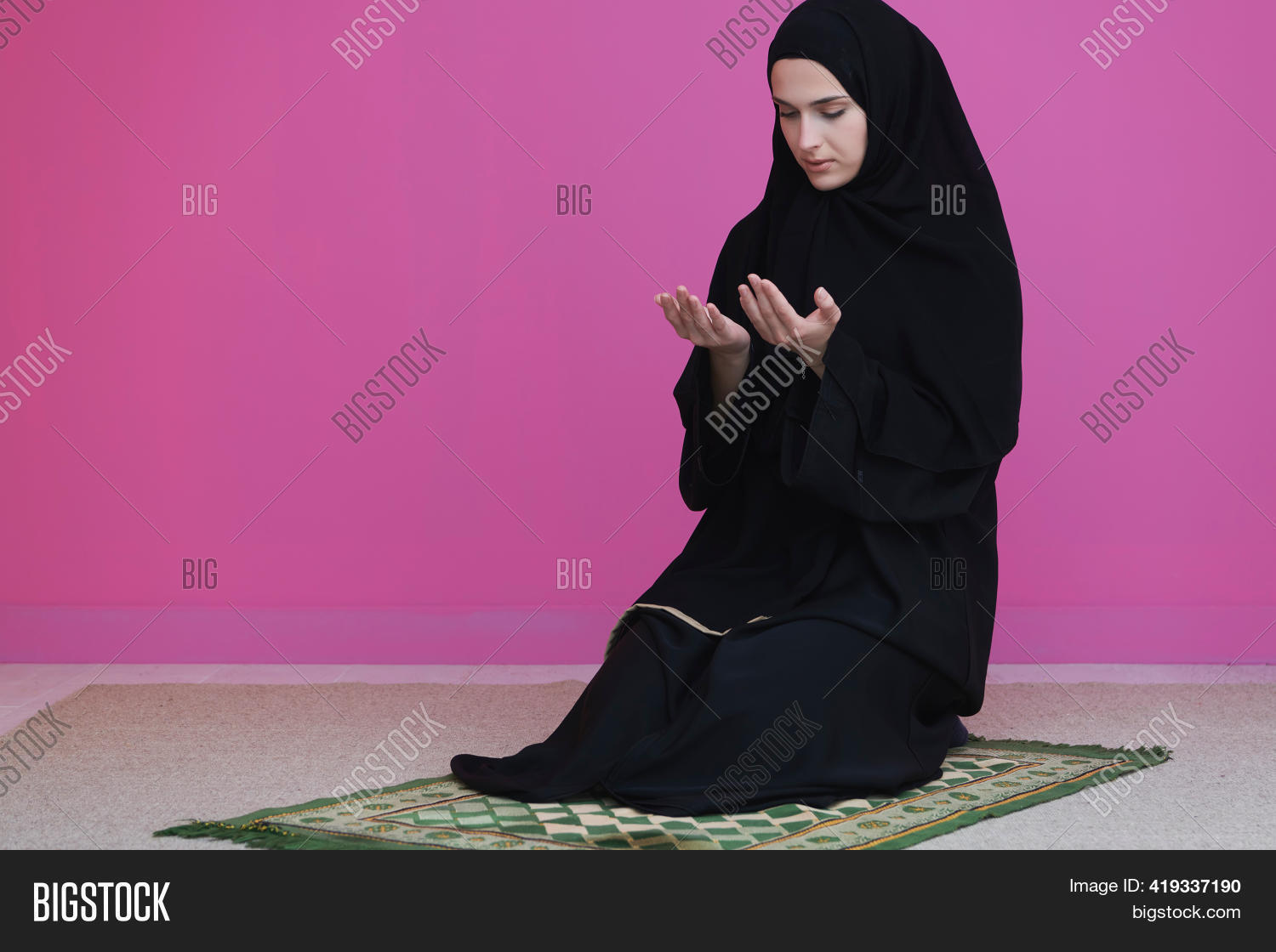 Muslim Woman Namaz Image & Photo (Free Trial) | Bigstock