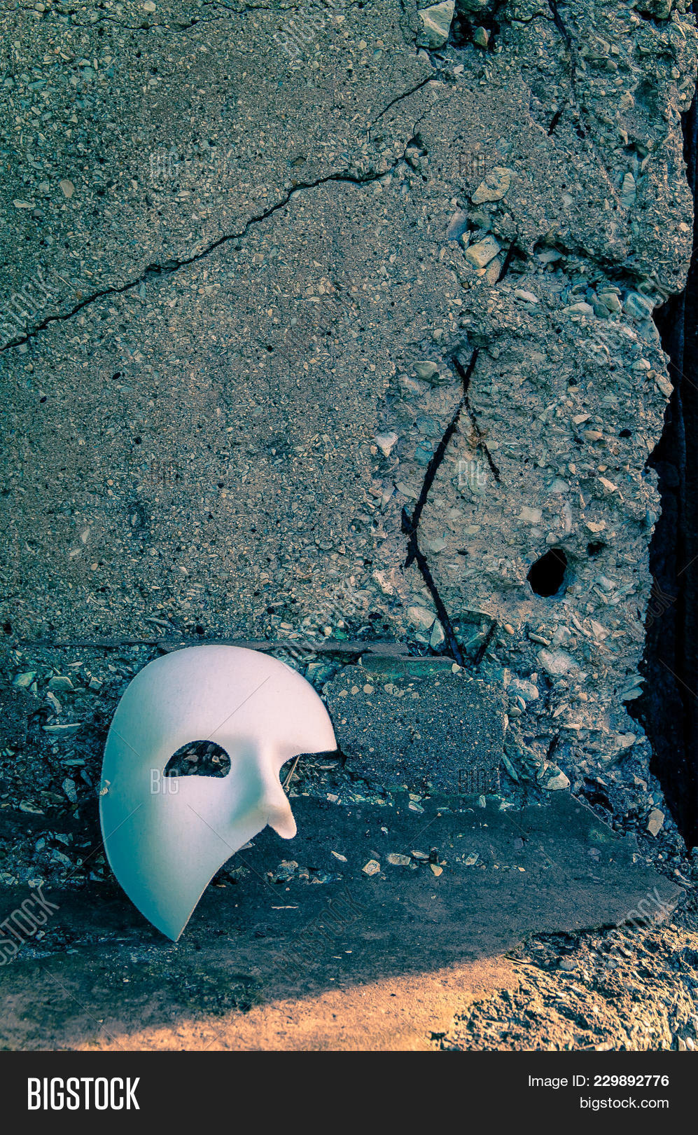 Mask By Gritty Image & Photo (Free Trial) | Bigstock