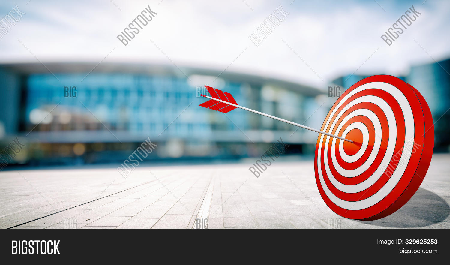 Arrow Hit Center Image & Photo (Free Trial) | Bigstock
