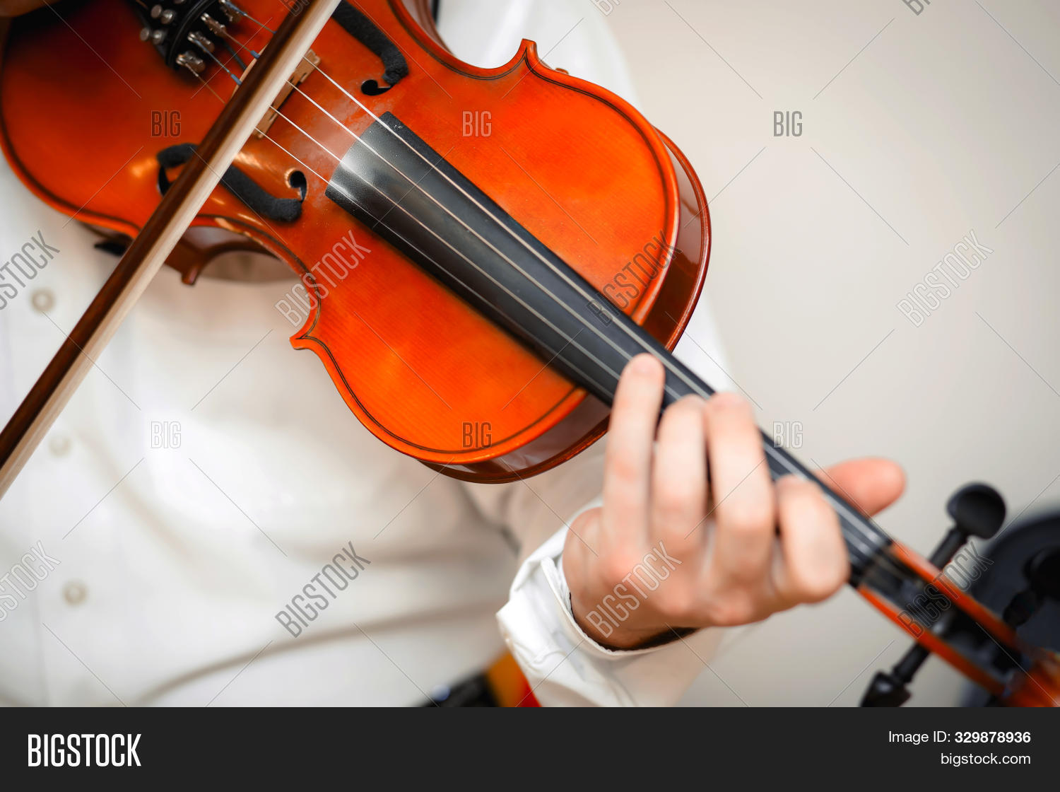 Violin Playing Viola Image & Photo (Free Trial) | Bigstock