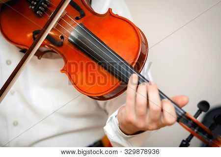 Violin Playing Viola Image & Photo (Free Trial) | Bigstock