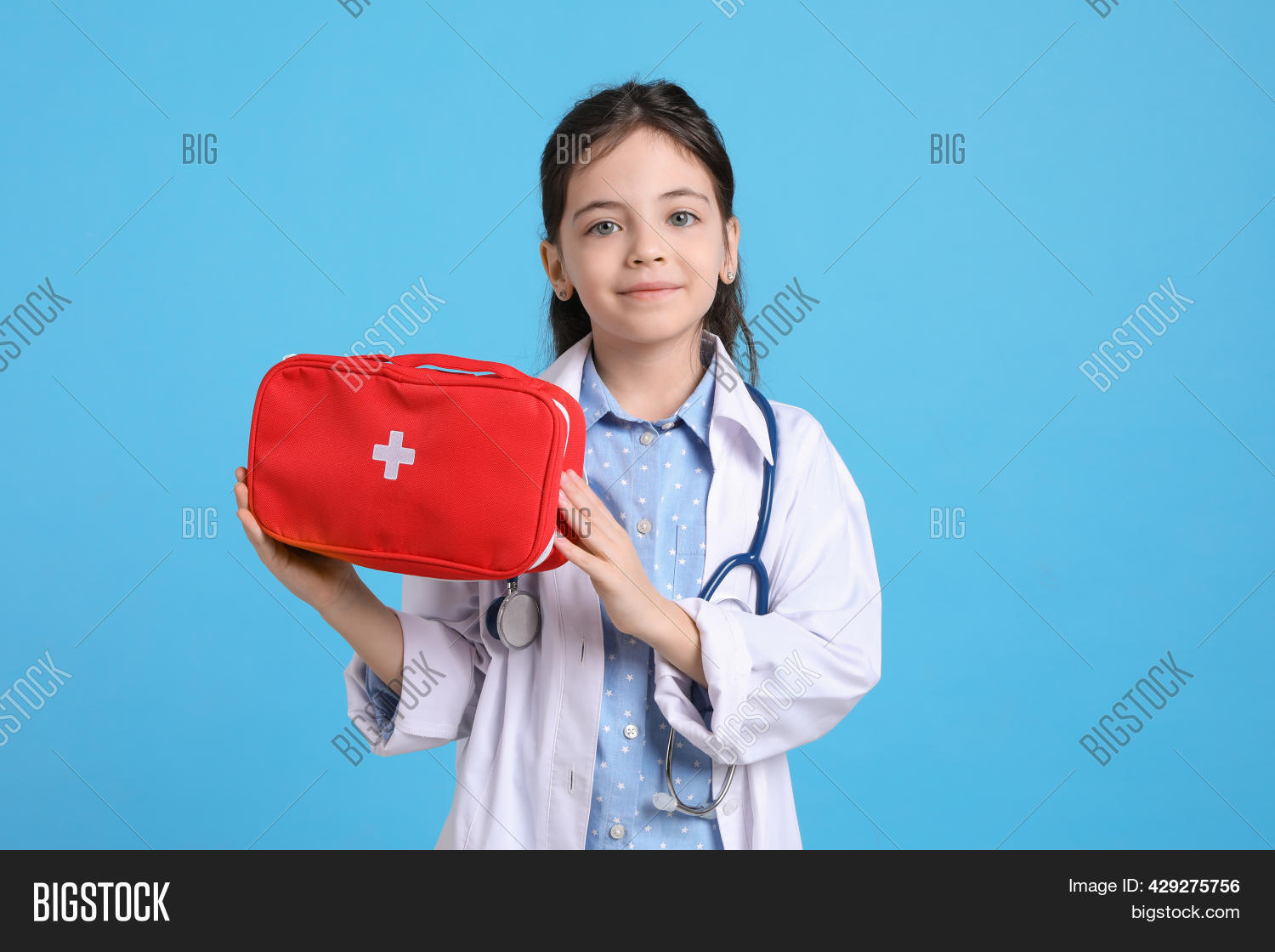 Little Girl First Aid Image & Photo (Free Trial) | Bigstock