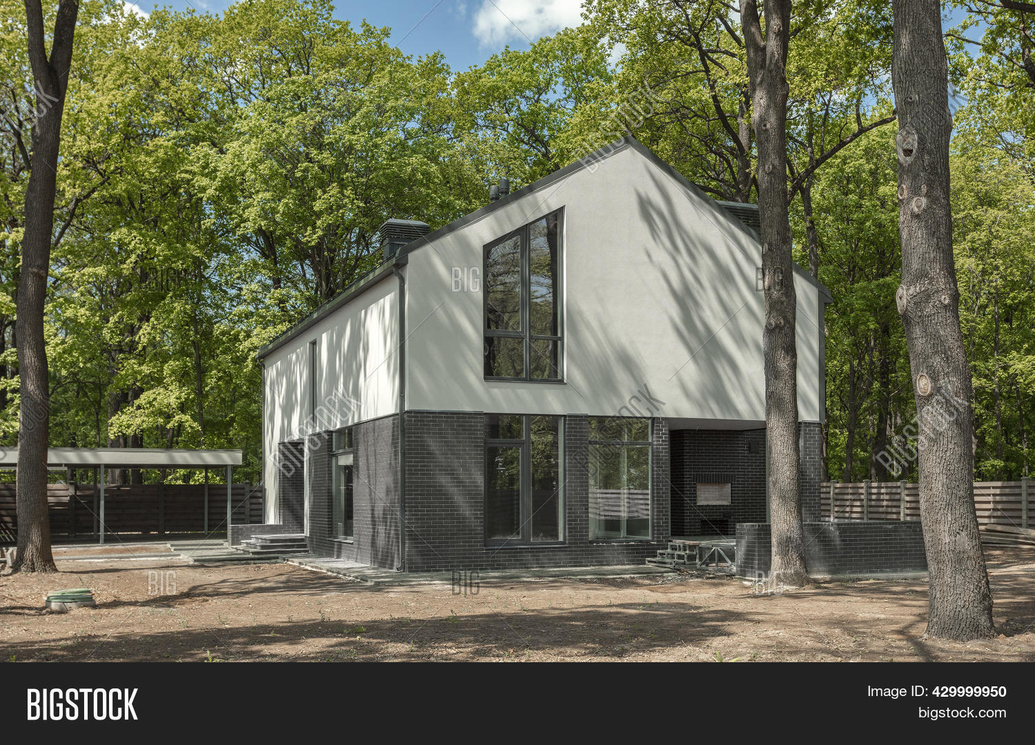 Secluded Modern Luxury Image & Photo (Free Trial) | Bigstock