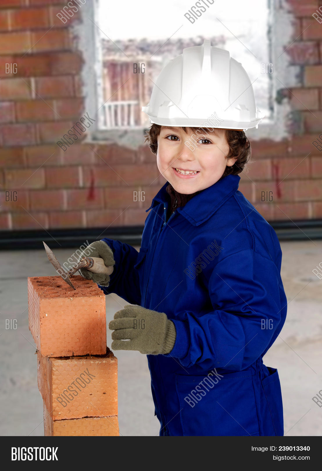 Small Worker Working Image & Photo (Free Trial) | Bigstock