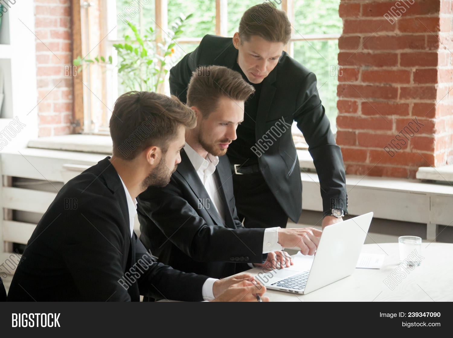 Male Ceo Explaining Image & Photo (Free Trial) | Bigstock