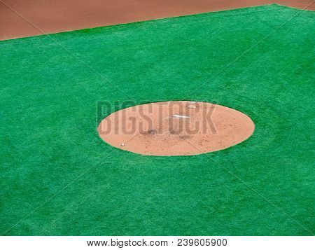 Pitcher’s Mound Image & Photo (Free Trial) | Bigstock