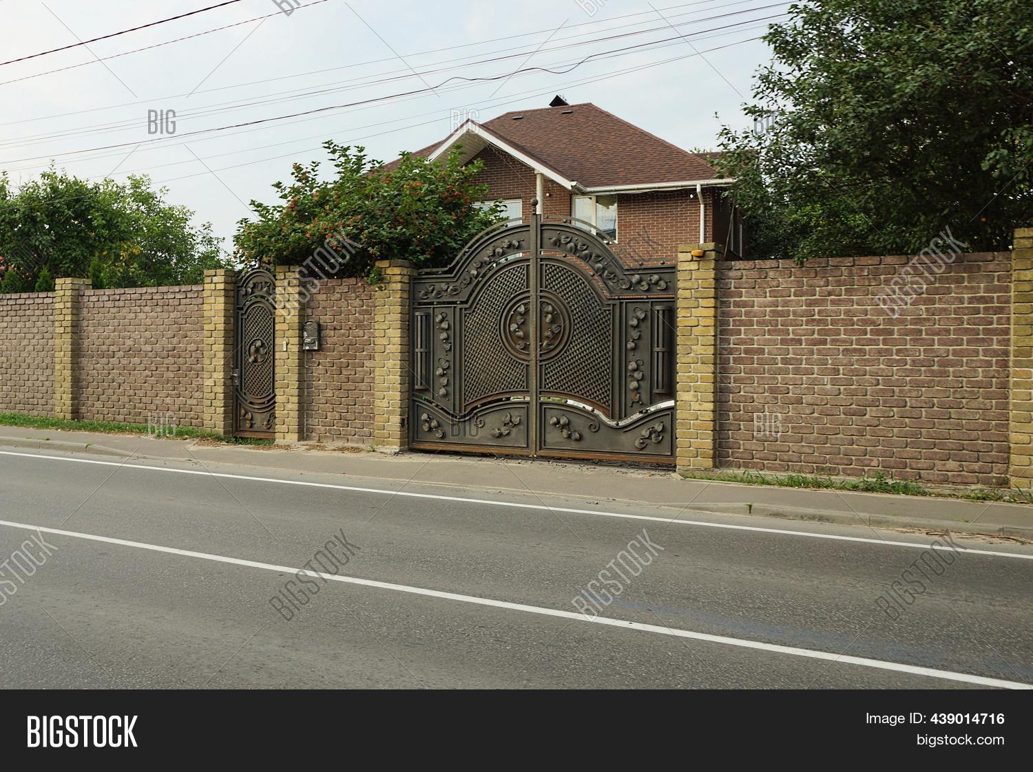 One Big Gray Black Image & Photo (Free Trial) | Bigstock